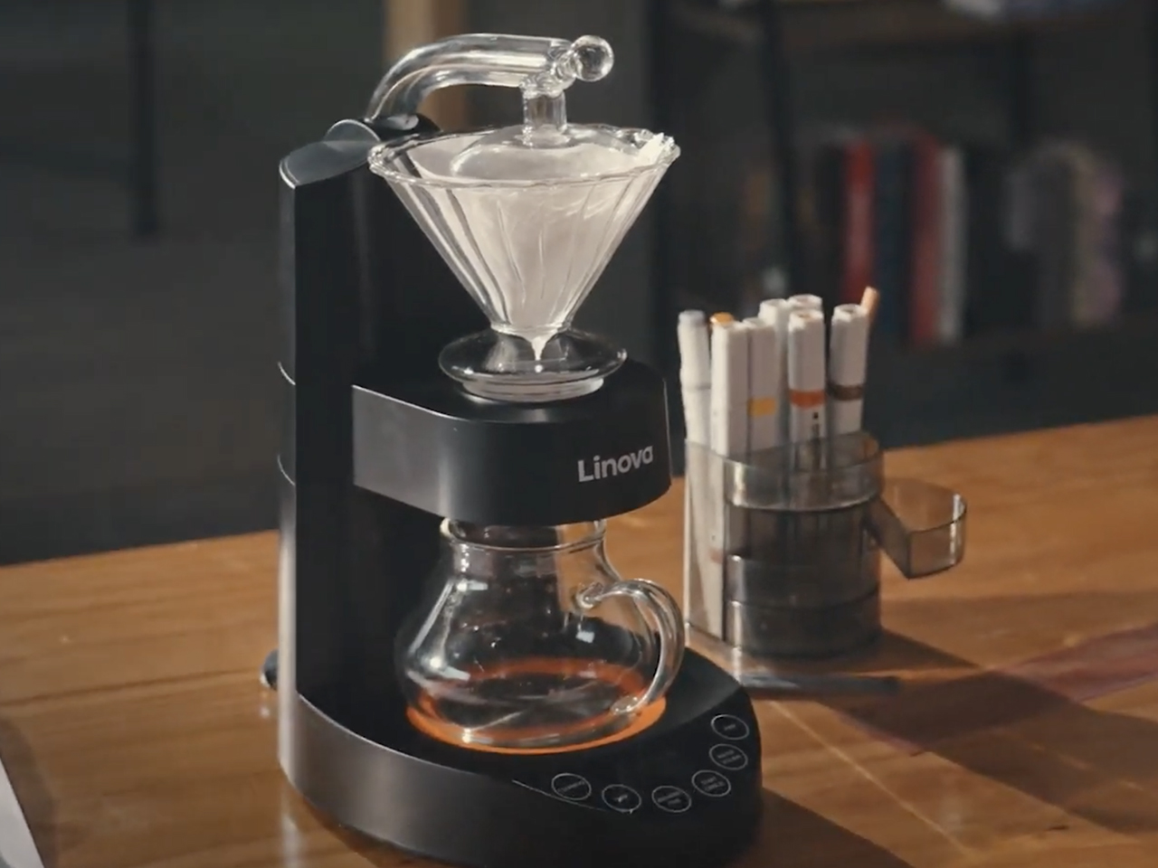 お気に入りのコーヒーを何度でも！ 好みの味を再現するコーヒーメーカー「Linova AI Coffee Maker」 - bouncy / バウンシー