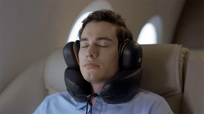 どこでも静かにリラックス？ 防音イヤーマフ付きネックピロー「Napillow」 - bouncy / バウンシー