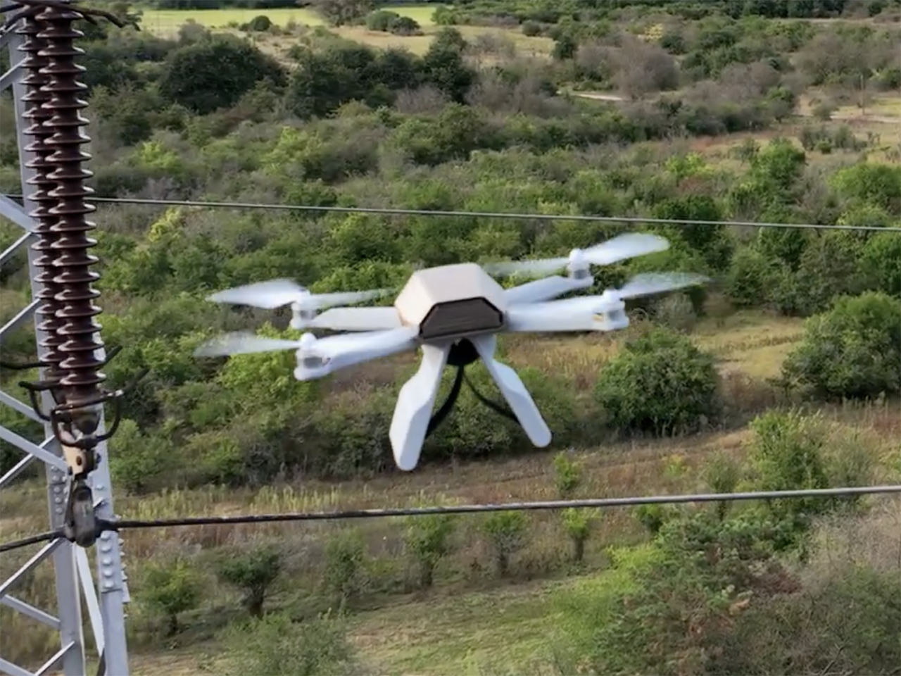 点検作業はドローンにおまかせ？ 自己充電システム搭載の「Nomadic Drones」 - bouncy / バウンシー