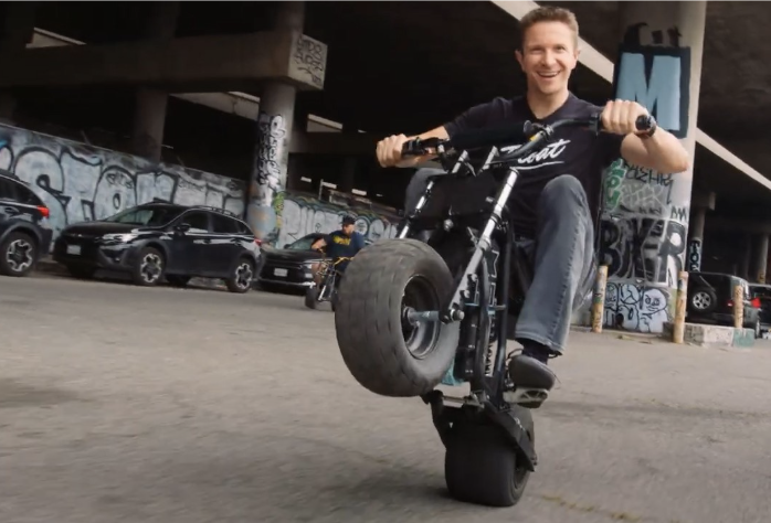 らくらくウィリーできるEVバイク「Wheelie Fun Bike V1」 - bouncy / バウンシー