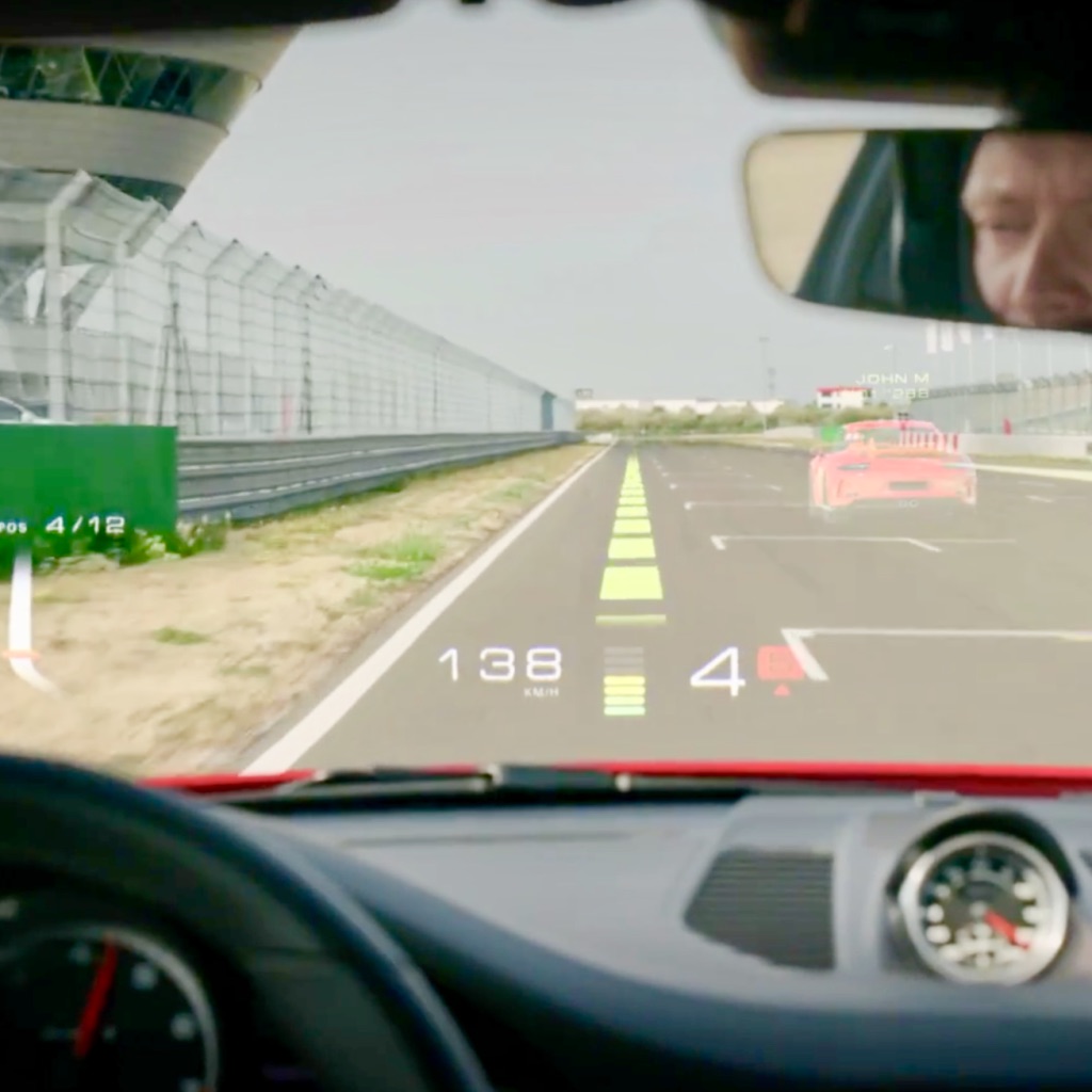 ミッションインポッシブルみたい！ フロントガラスをナビに変えるARプロジェクター「Navion」 - bouncy / バウンシー