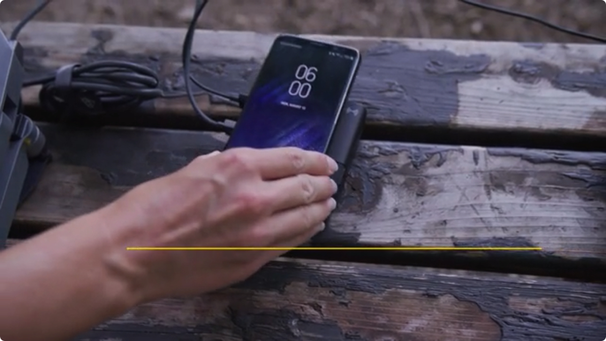 QC 3.0／USB PD＆ワイヤレス充電にコンセントまで付いた最強のモバイルバッテリー「E-FUSION」 - bouncy / バウンシー