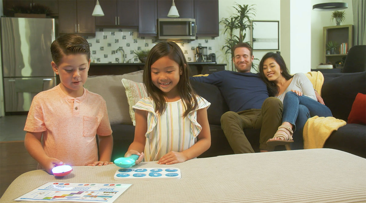 まるで魔法のおもちゃ？ ステッキで叩いて楽しくコーディング学習できる「Taco Playbits」 - bouncy / バウンシー