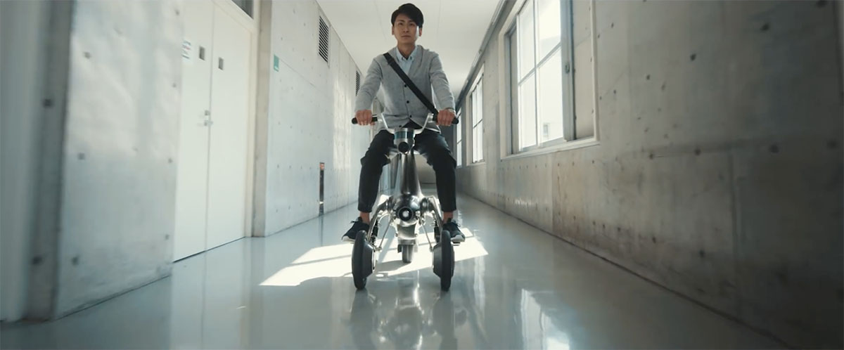 目指すは機械生命体？ 千葉工業大学が変形する搭乗型ロボット「Ridroid CanguRo」を発表 - bouncy / バウンシー