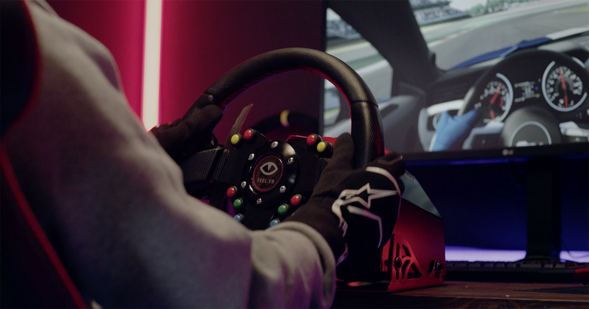 ハンドルとペダルを操り最高のVRレース体験が楽しめる「Feel VR」 - bouncy / バウンシー