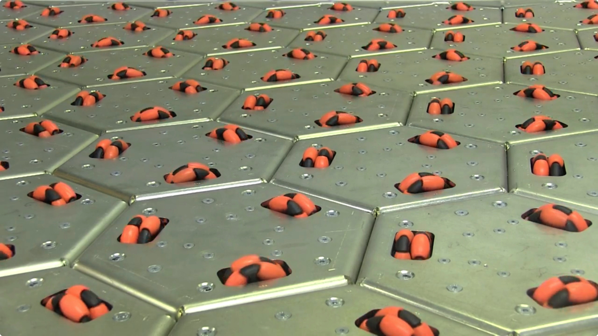 フレキシブルな貨物輸送を可能にする革新的モジュラー型コンベア「Celluveyor」 - bouncy / バウンシー