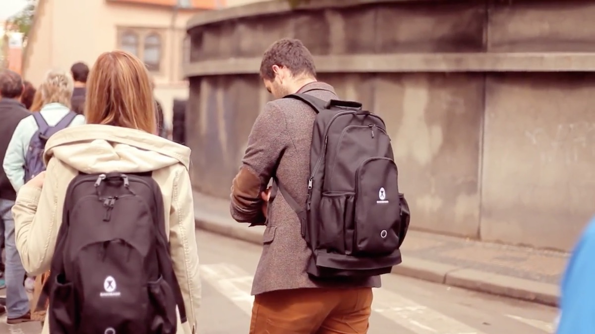 椅子にもなる便利なバックパック「BAGOBAGO」 - bouncy / バウンシー