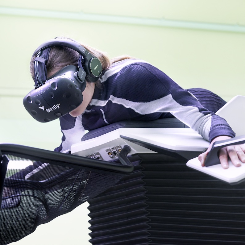 鳥になれる夢のVRシミュレーター「Birdly」 - bouncy / バウンシー