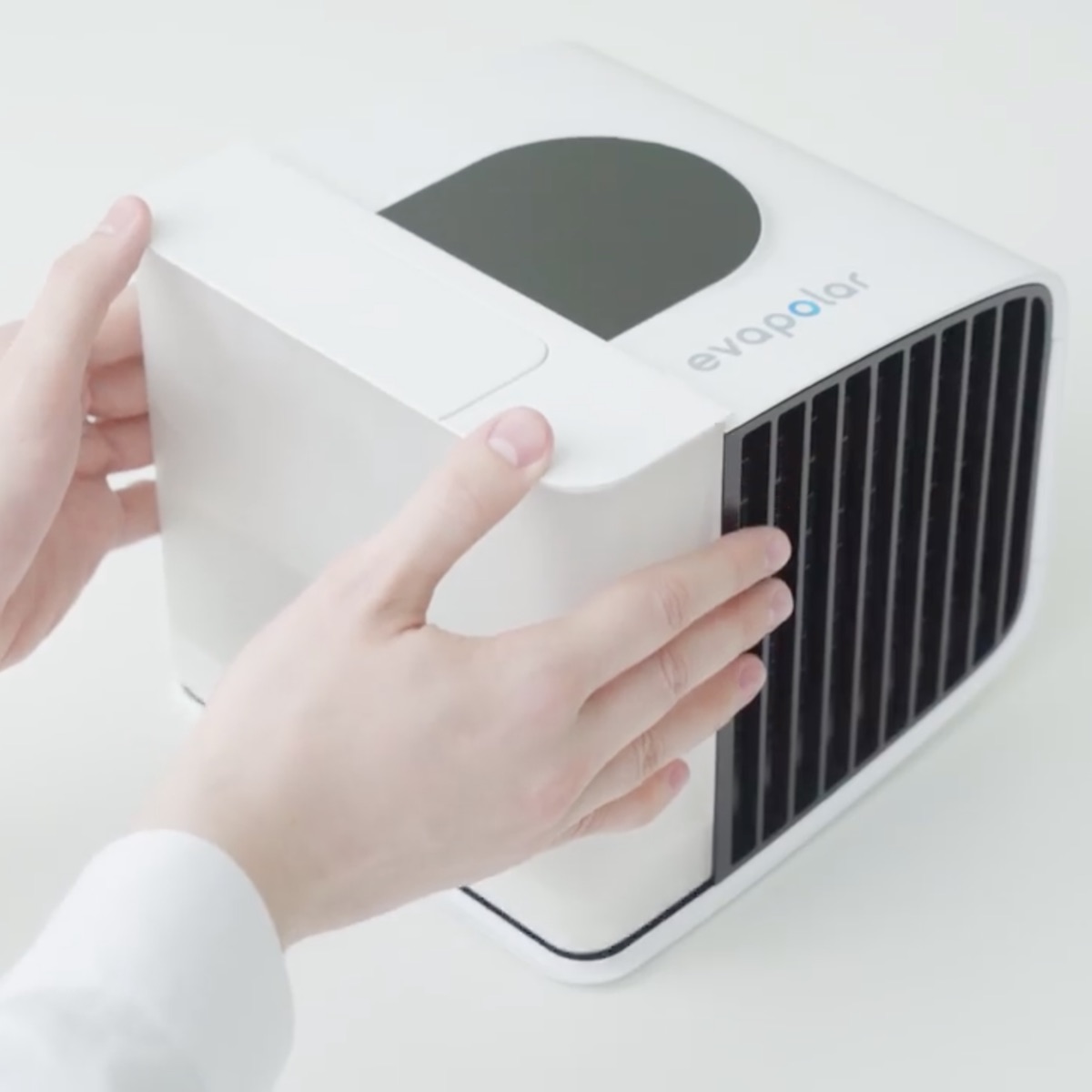 持ち運べるエアコンで快適生活「Evapolar 2」 - bouncy / バウンシー