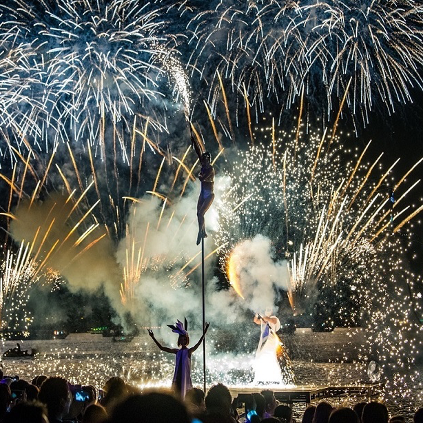 伝統の花火を進化させた未来型花火エンターテインメント「STAR ISLAND」レポート - bouncy / バウンシー